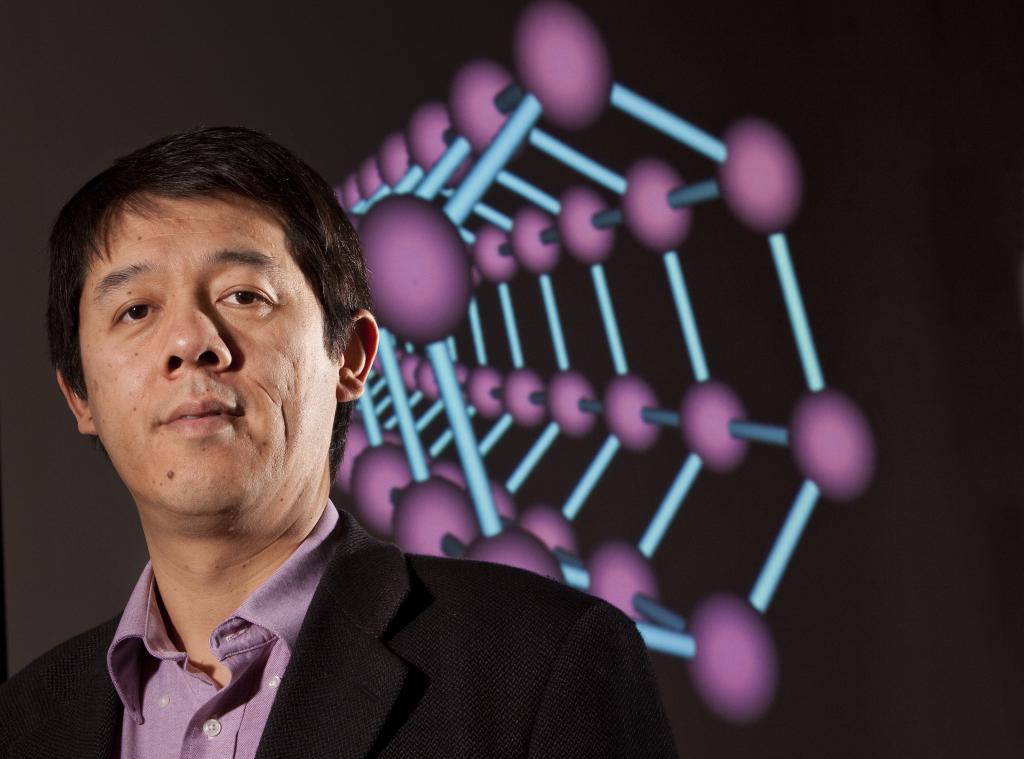 UNL | Zeng named winner of Royal Society of Chemistry award | Office of ...